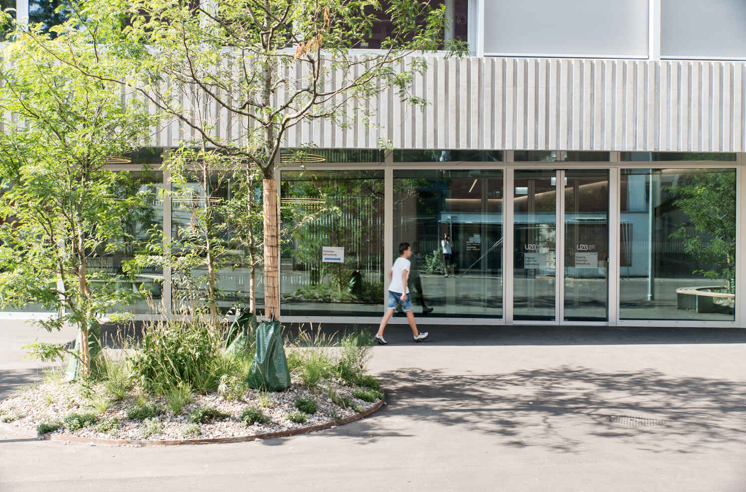 Universitäres Zentrum für Zahnmedizin Basel UZB – Fontana ...